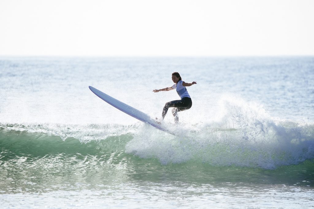 井上鷹がベスト16進出。田岡なつみ、吉川広夏は9位でフィニッシュ。WSLロングボードツアー最終戦 | SURFMEDIA