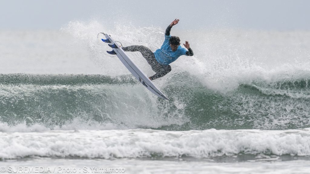 都築虹帆がエアリバースを成功させ8.25。whitebuffalo Hyuga Pro男子ベスト8、女子ベスト4が決定。大会3日 ...