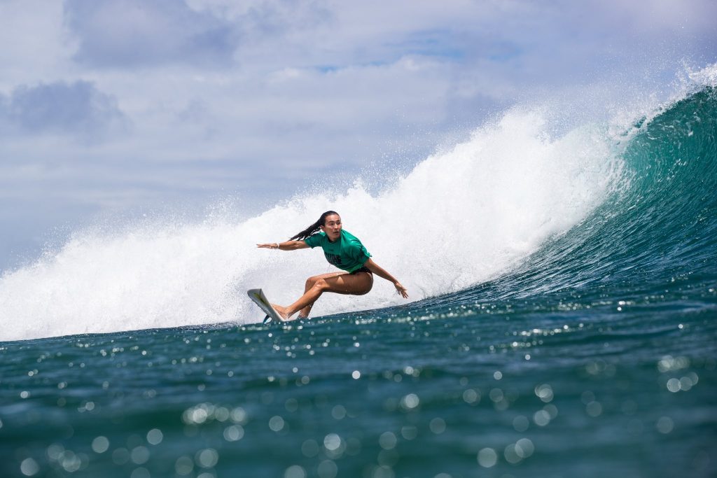 ケアラ・トモダ・バナートとキアヌ・アシンがQS1000 ローカルモーション・サーフ・イントゥ・サマーで優勝 | SURFMEDIA