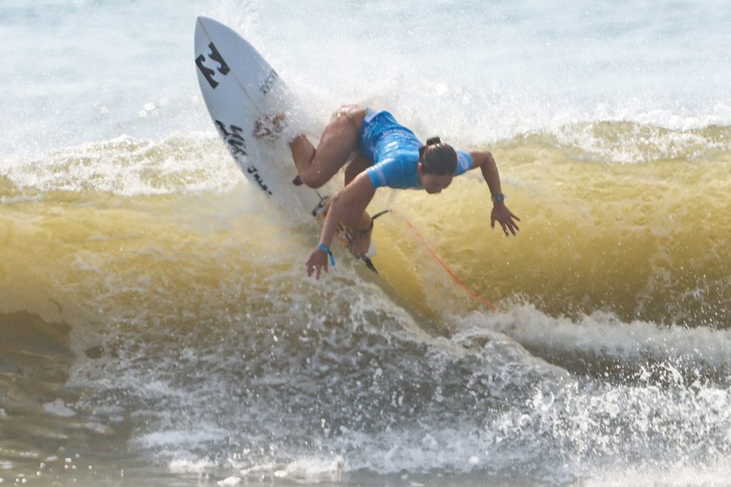 男女ベスト8が決定。松田詩野と中塩佳那がSF進出。タミル・ナードゥ・インターナショナル・サーフ・オープン | SURFMEDIA