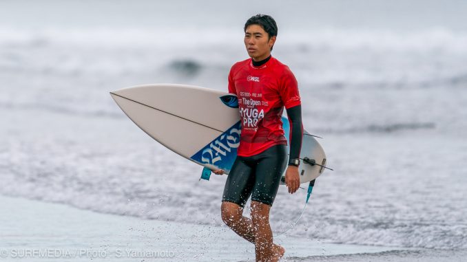 鈴木仁が最高得点。QS1000男女ベスト4、プロジュニア男女ベスト2が決定。「The Open Surfing Hyuga Pro」大会3日目 | SURFMEDIA