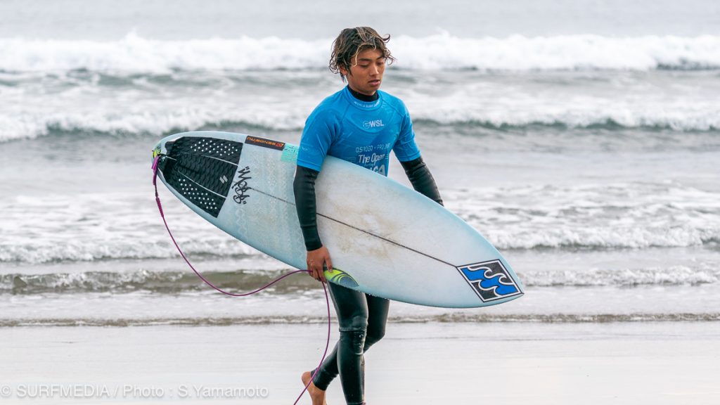 鈴木仁が最高得点。QS1000男女ベスト4、プロジュニア男女ベスト2が決定。「The Open Surfing Hyuga Pro」大会3日目 | SURFMEDIA