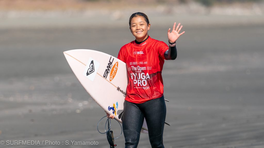 QS1000は男女ベスト8、プロジュニアは男女ベスト4が決定。「The Open Surfing Hyuga Pro」大会2日目 | SURFMEDIA