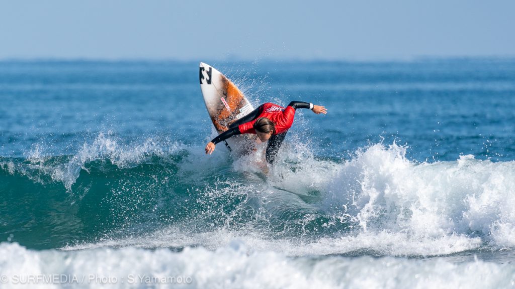 QS1000は男女ベスト8、プロジュニアは男女ベスト4が決定。「The Open Surfing Hyuga Pro」大会2日目 | SURFMEDIA