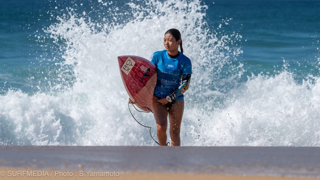高橋花音と井上龍一がラウンドアップ。WSLアジア最終予選となるQS5000イベント大会2日目 | SURFMEDIA