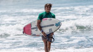 ノースアメリカでNo.1を取るのが目標です。小林桂 QS3000「whitebuffalo OMAEZAKI PRO」勝利者SPインタビュー | SURFMEDIA