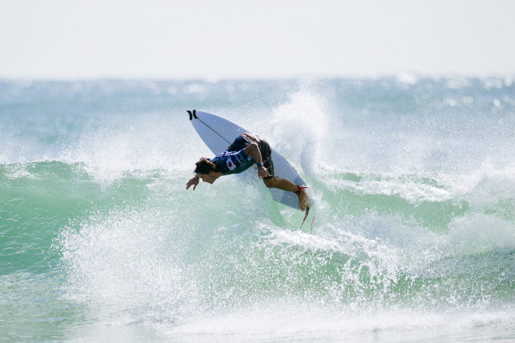 日本のコナー・オレアリーが父親になって初ヒート勝利。CT第6戦 Bonsoy ゴールドコースト・プロ大会2日目 | SURFMEDIA